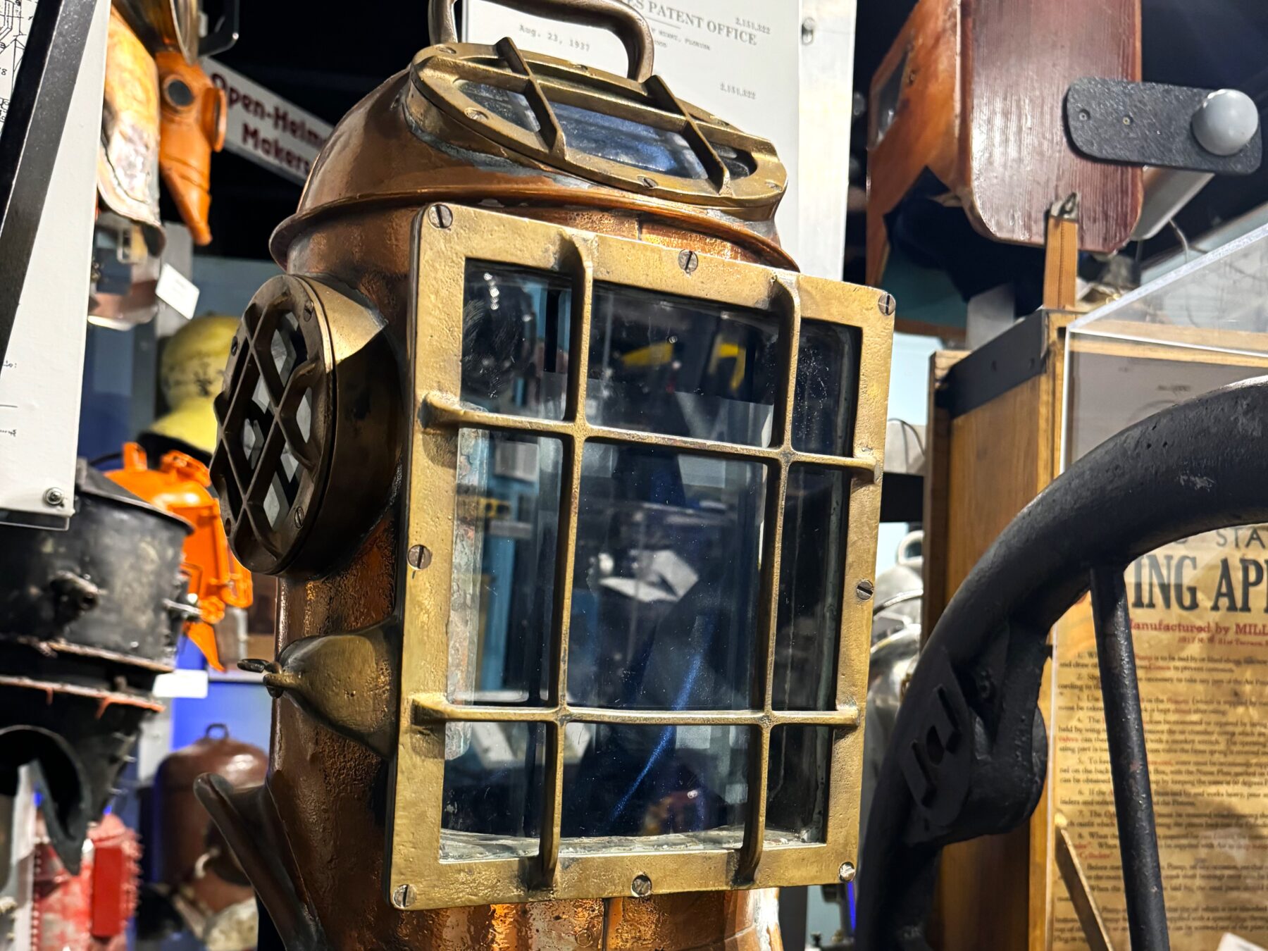 10 Incredible Things to See at the History of Diving Museum - The ...